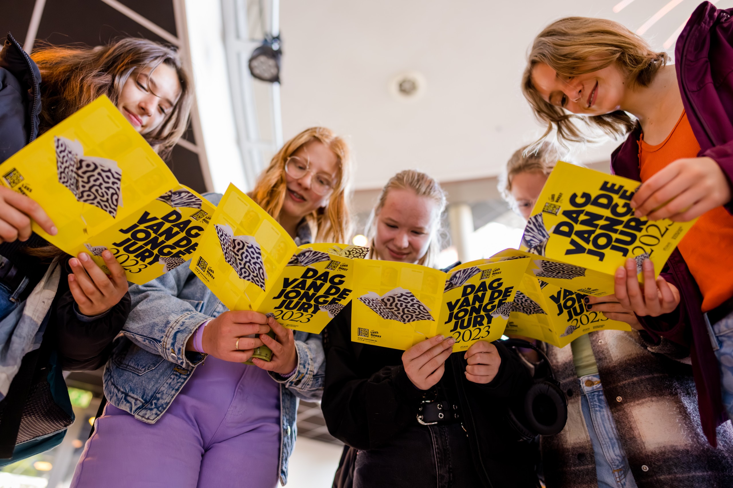 Win: VIP-arrangementen en boekenpakketten! - Jonge Jury